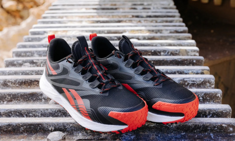 Deportiva seguridad Reebok S3 metal free Talla Calzado 39 Color NEGRO/ROJO